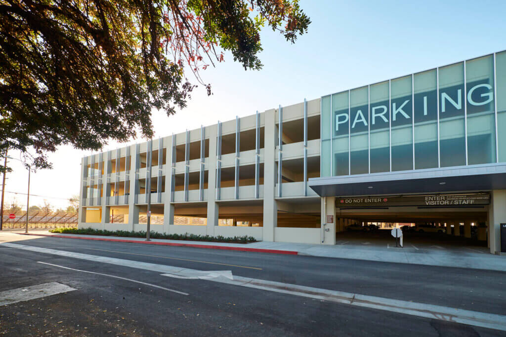 LAVC Parking Structure - BuildLACCD