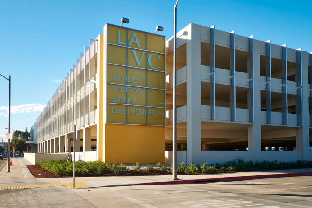 LAVC Parking Structure - BuildLACCD