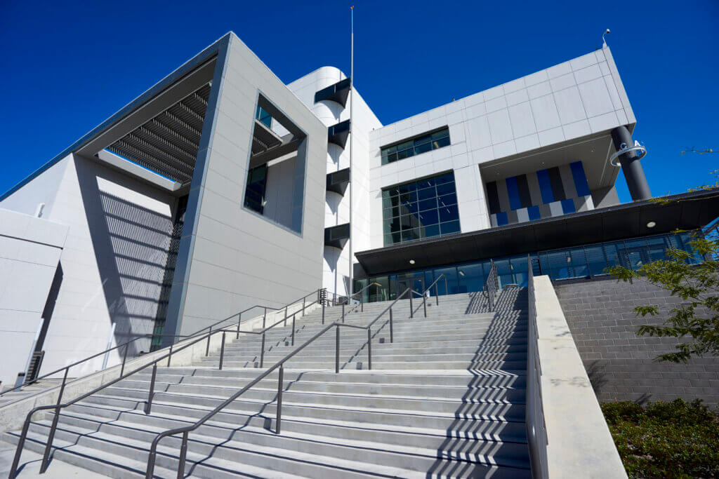 LASC Cox Building - BuildLACCD