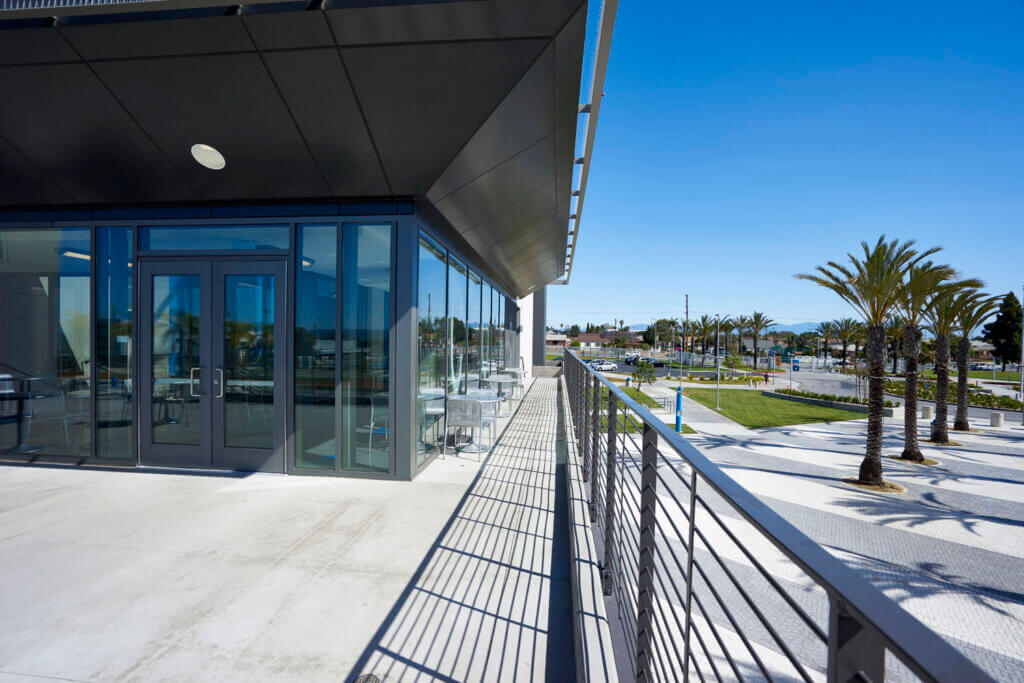 LASC Cox Building - BuildLACCD