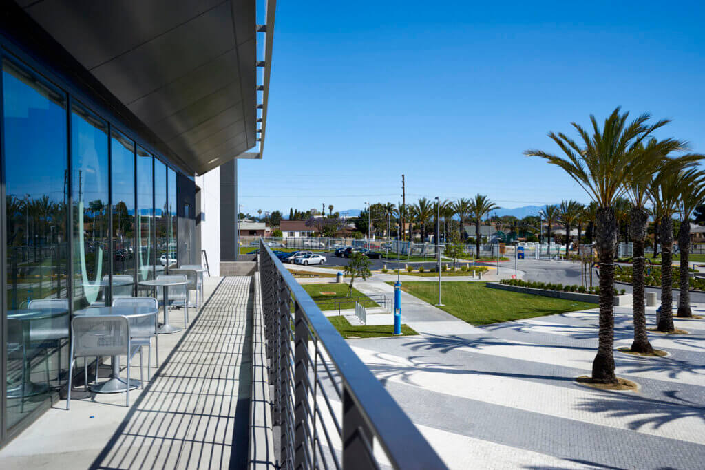 LASC Cox Building - BuildLACCD