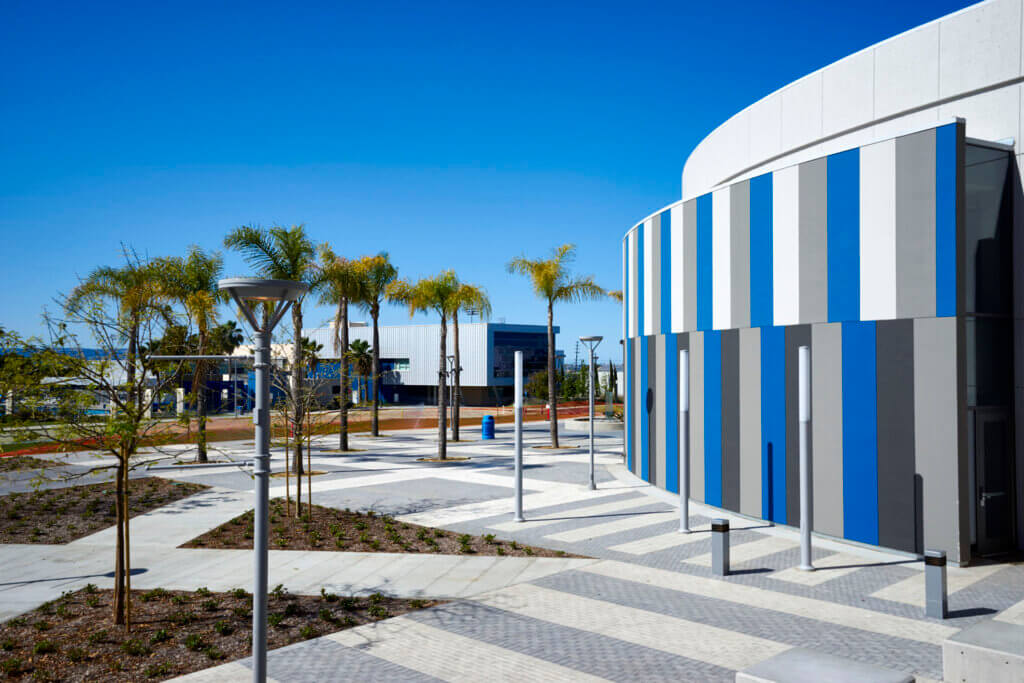 LASC Cox Building - BuildLACCD