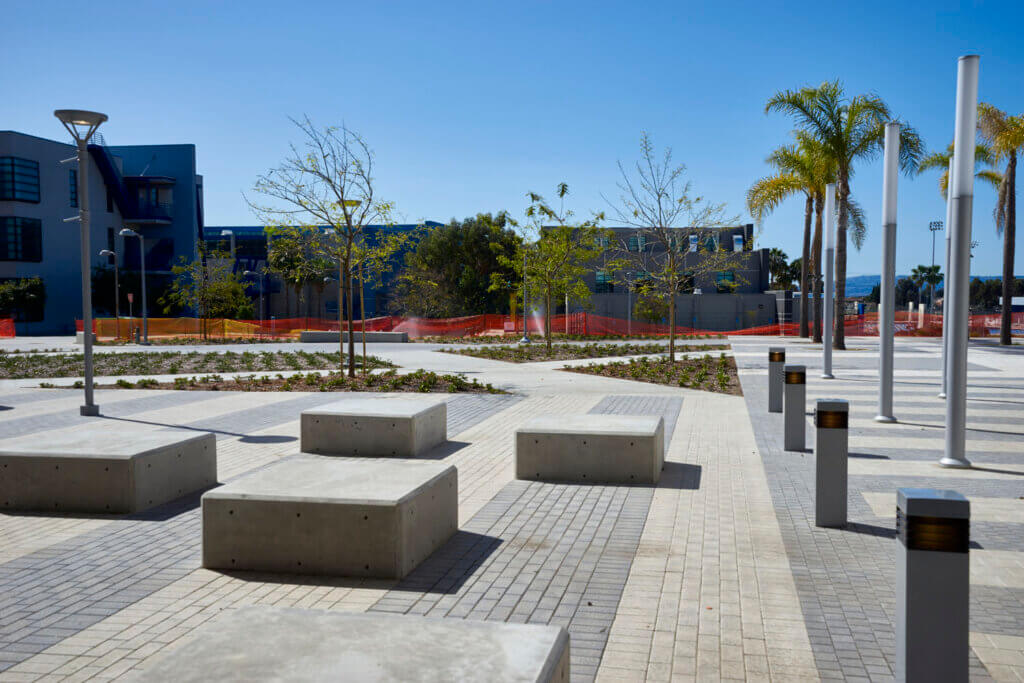 LASC Cox Building - BuildLACCD